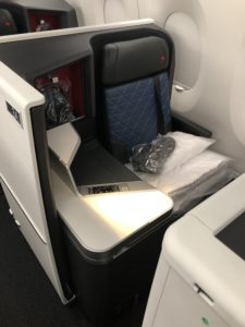 达美航空的鸟枪换炮——A359 Delta One Suite - 美国信用卡指南