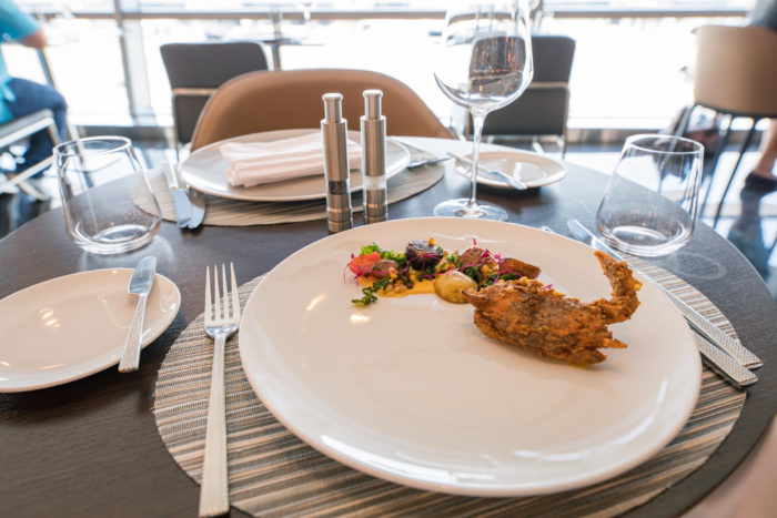 纽约JFK机场 AA Flagship First Dining 体验 - 美国信用卡指南