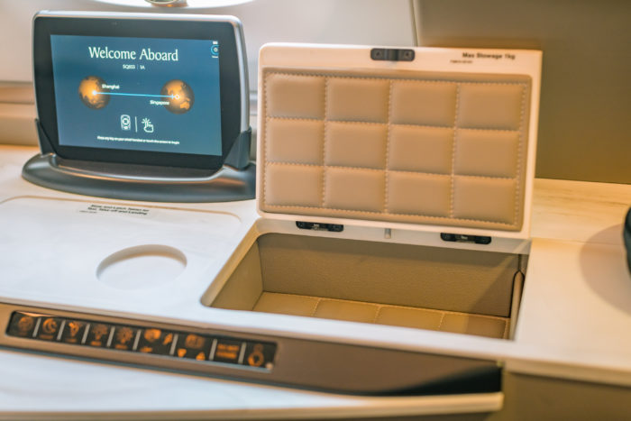 内敛的奢华——新加坡航空SQ833 上海PVG-新加坡SIN A380新款头等舱套房体验 - 美国信用卡指南