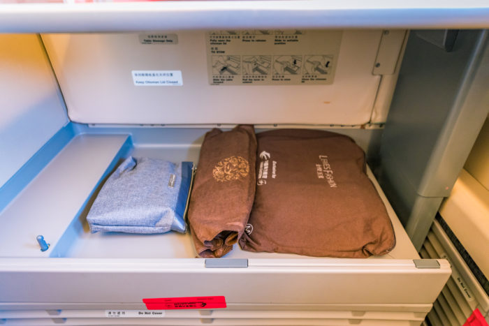 世界品位，东方魅力？还差了点儿火候——东航旗舰 MU588 纽约JFK-上海PVG 777-300ER头等舱体验 - 美国信用卡指南