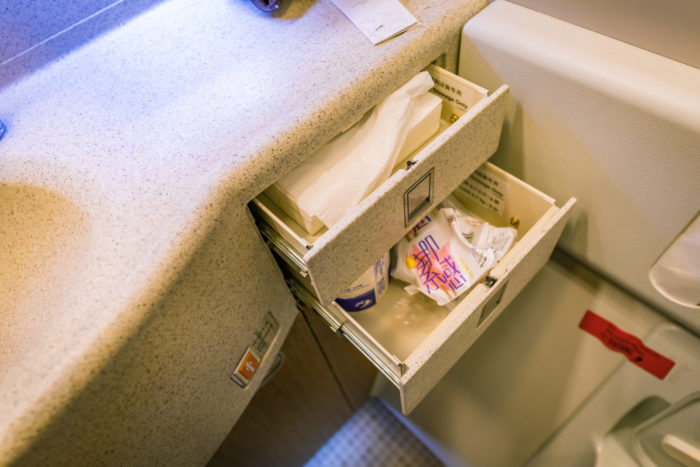 世界品位，东方魅力？还差了点儿火候——东航旗舰 MU588 纽约JFK-上海PVG 777-300ER头等舱体验 - 美国信用卡指南