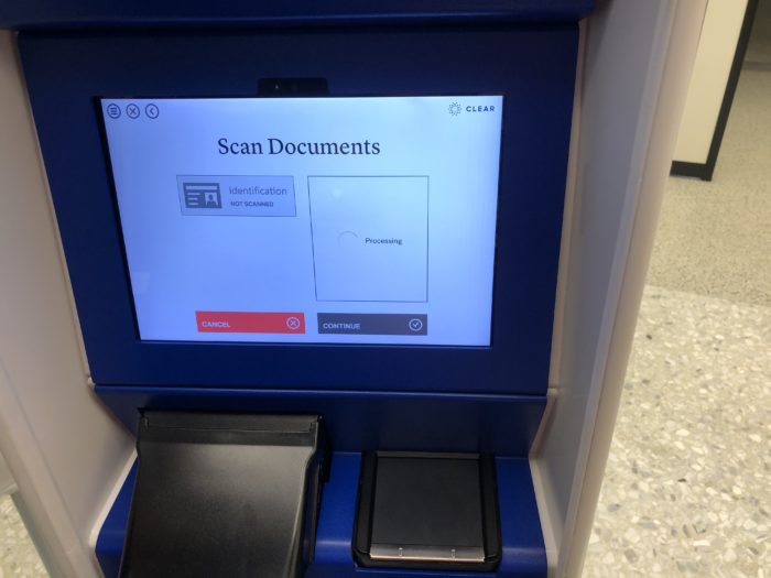 CLEAR 介绍以及详细体验 ── 如何快速通过机场身份检查步骤？【2023.10 更新：可以报销的卡多了AmEx Hilton Aspire ...