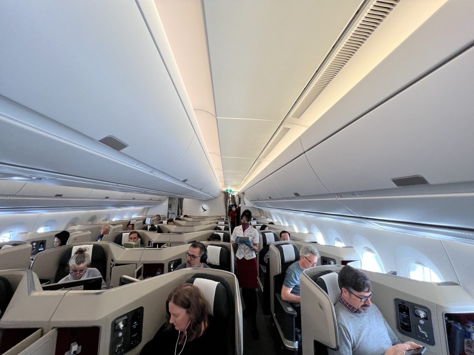 久违的越洋两舱：JFK-HKG-PEK 国泰(CX)商务舱体验 - 美国信用卡指南